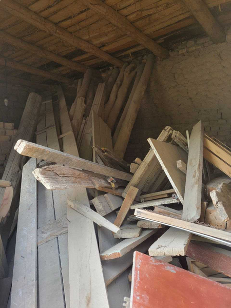 Quruq O'tin sotiladi