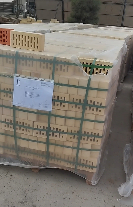 Облицовочный кирпич. Керамический. Размирлари 6×12×25. Икки хил рагли