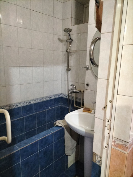 Сдается из 3х комнатный квартиры 2 комнаты