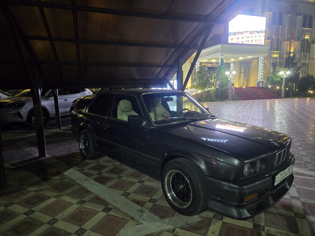 BMW E30. 1984 йил. Матор M20 b20