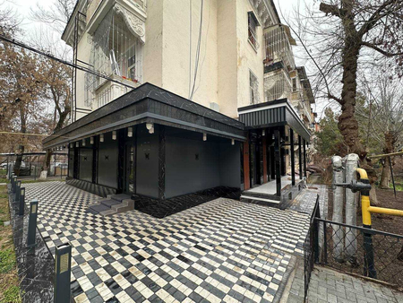 Продаётся Евро офис Ориентир: метро Айбек  75м2