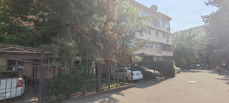 м.Минор напротив Ц-6 ул.А.Темура 77-серия 4-комнатная 3/4 87 м² кирпич