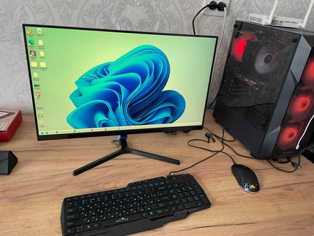 Компютер Ryzen AMD Ryzen 5 165Hz Monitor