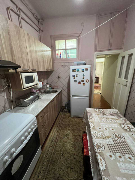 Продаю свою 3/3/4 квартиру на Лабзаке