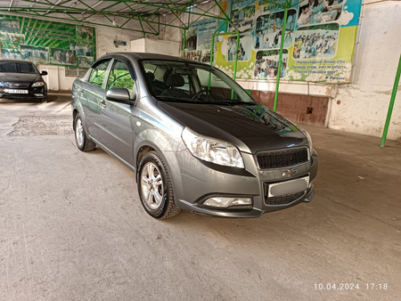 Nexia 3 sotiladi 2017 yil 2 pozitsa,pribeg 114000 min xalol,,ideal