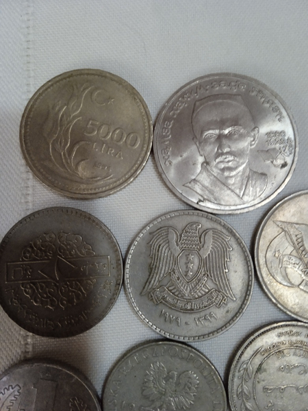Продаются монеты