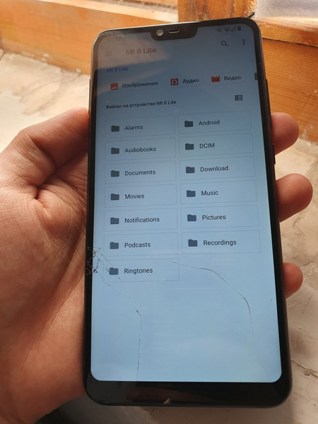Mi 8 lite Sotiladi