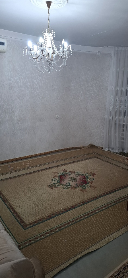 Sergeli 8 da 2 xonali 3 xonasi bor kvartira ijaraga beriladi