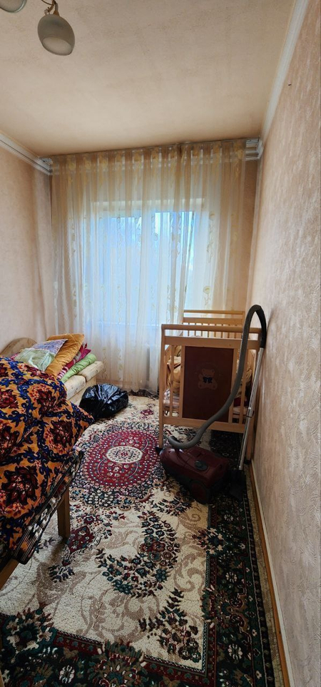 Продам 3 комнатную на Юнусабаде 13
