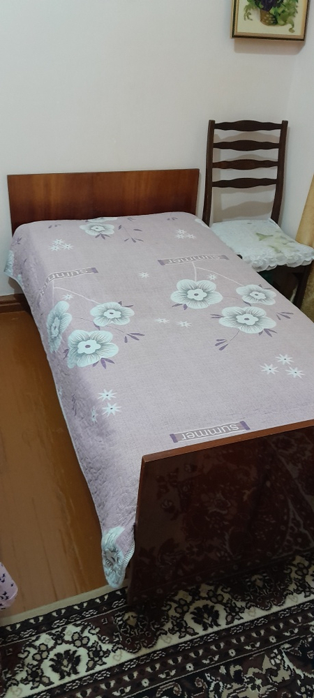 Две односпальные кровати. Советского типа.