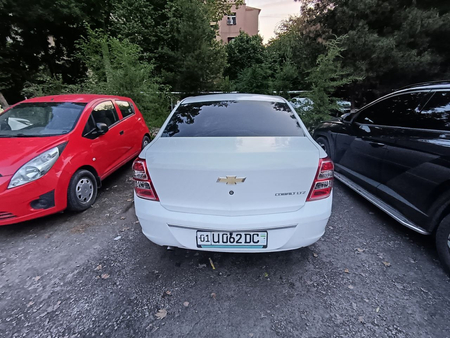 Хачу продать свою машину кобальт