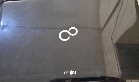 Notbuk sotiladi holati zo'r tiniq