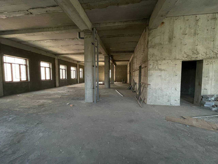 (КМ129300) Продается помещение в Чиланзарском районе.