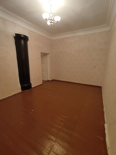 ПРОДАЁТСЯ 2х комнатная квартира в центре. Цена 41 500$