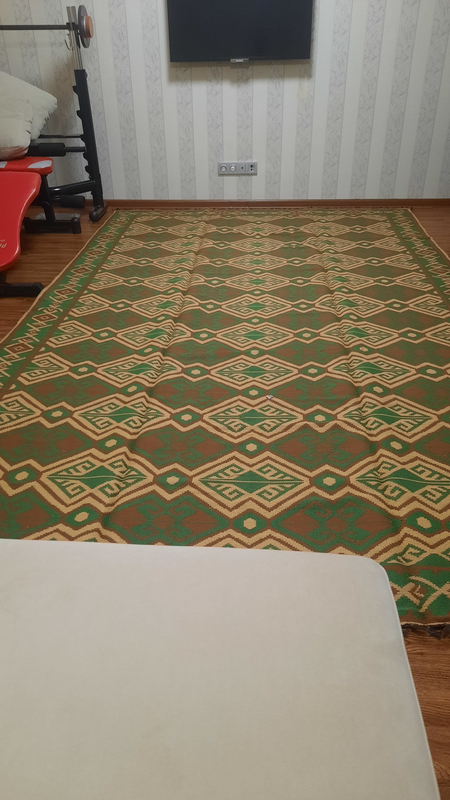 Продаётся палас новый шесть натуральная.