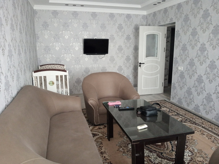 Сдаю 2х комн.квартиру на Куйлюке 7этаж 9 этажном доме.за 500у.е