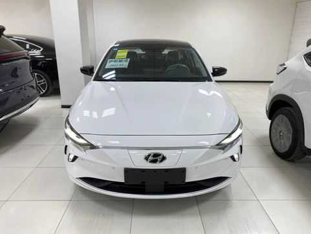 Hyundai La Festa електромобил