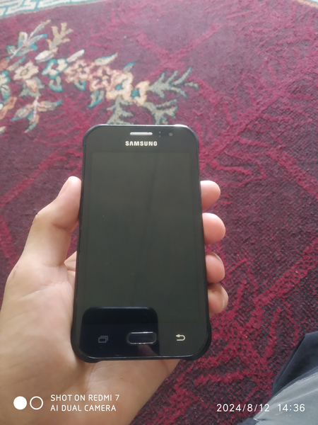 samsung galksi j1 sotiladi hali yangi