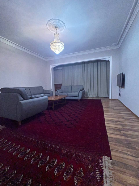 Д.Народав Продам 3/5/9 Нархоз институт