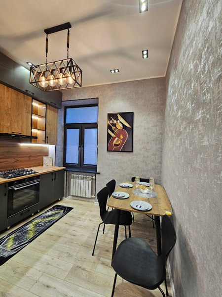 Продажа квартиры 3/3/4 новомосковская Стадион старт