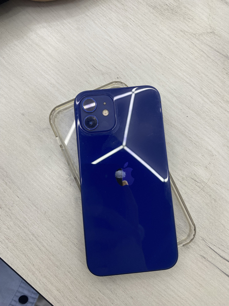 Продается Iphone 12