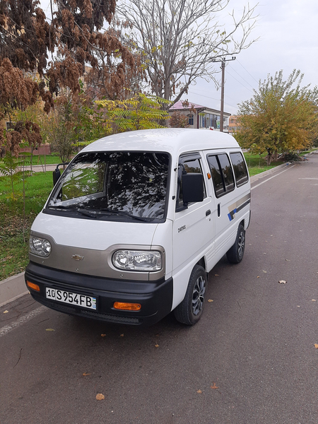 Chevrolet Damas 22