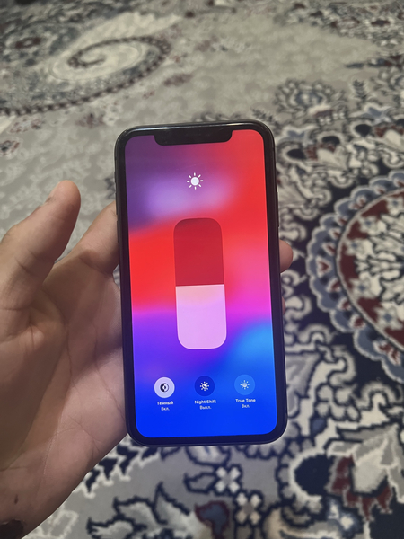 iphone 11 64gb 81% akk