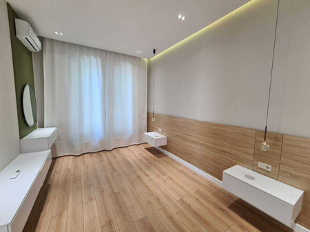 Продается Евро дом Центр Луначарский  540м2