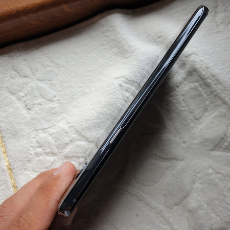 Samsung S10 plus 5G  256Gb 90kun garyantiya