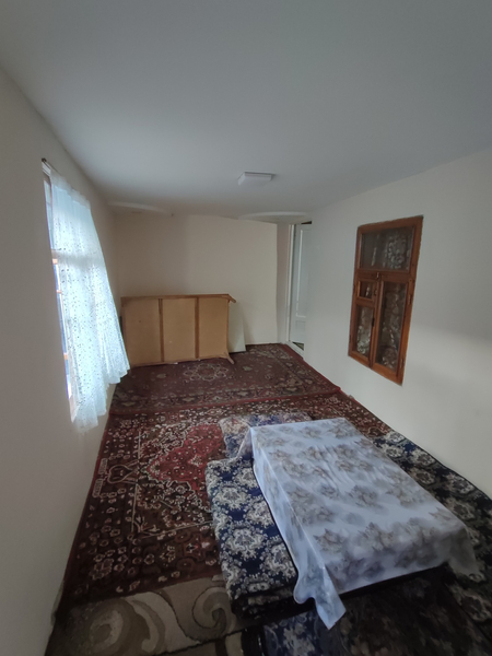 Срочно Sotiladi Arzon narxda Shaxari Sentrda yer narxiga uy 1.9 sotix