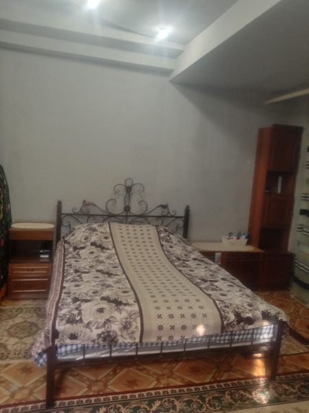 Продаётся квартира  Юнусабад 4  2/1/9