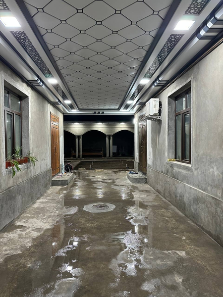 Срочно. Продается дом. 6 сотохли ҳовли сотилади.