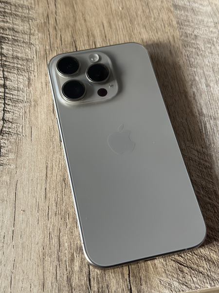 iphone 15 pro 91% srochna
