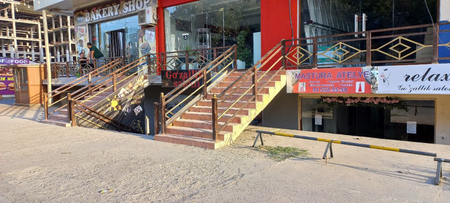 Magazin 20 kv mert sotiladi