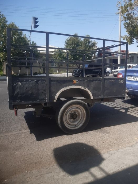 Прицеп pedsep dakemtlari joida numer 01 Toshkent.1 tonagacha oladi