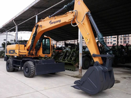 Колёсный экскаватор 
JONYANG 
2023 йил JYL621E( EURO 5) 
‼️ЯНГИ МОДЕЛЬ