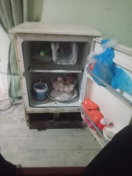 Холодильник продаётся