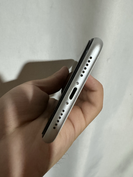 iPhone XR 64GB LL/A