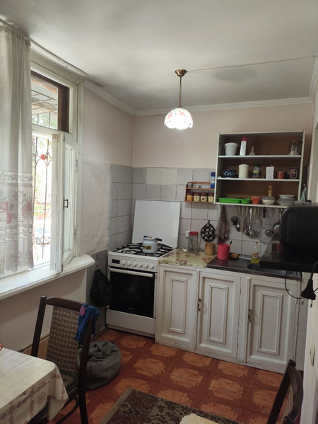 Срочно продаётся 1 ком. Балкон 2*6