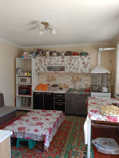 Xovli sotiladi. Продаётся участка