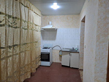 Продаётся квартира на 1 этаже 4-х этажного кирпичного дома