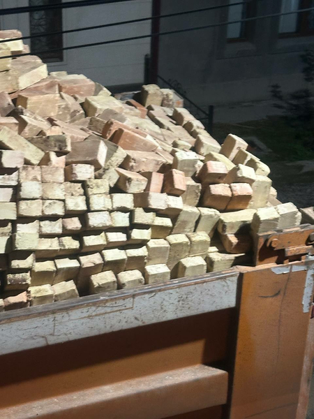 Хом гишт пишган гишт