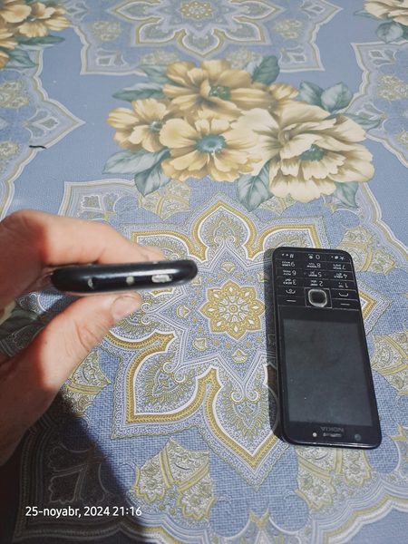 NokiaNokia telefonlari. zaryat. beton. kimgadir zarur bolsa