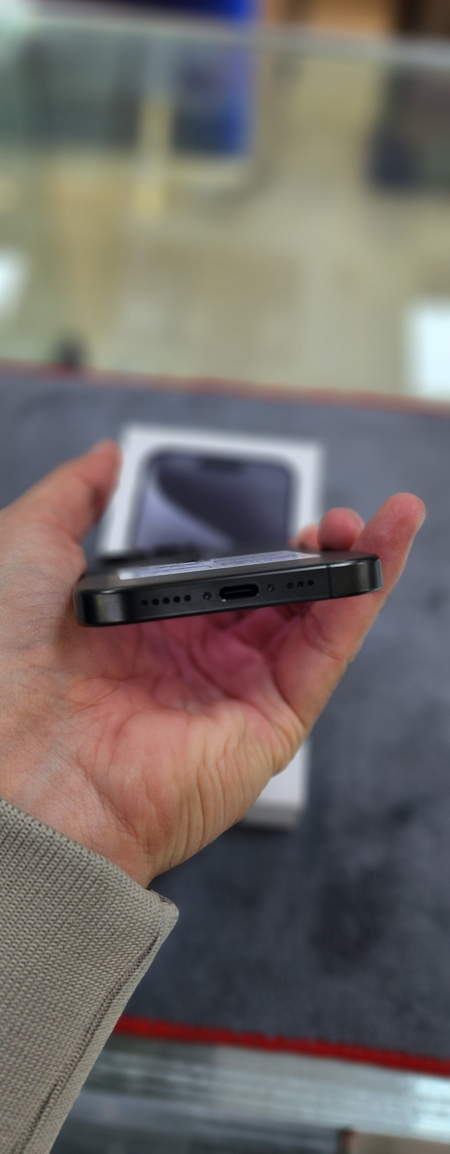 Iphone 15 pro 256gb 95% J/A qora