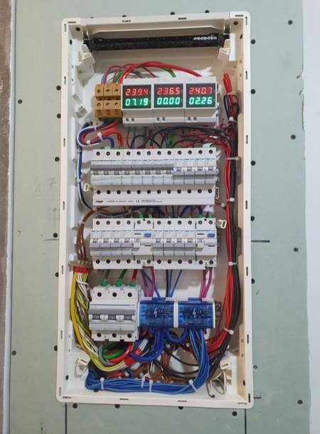 Elektrik ishlarini qilamiz