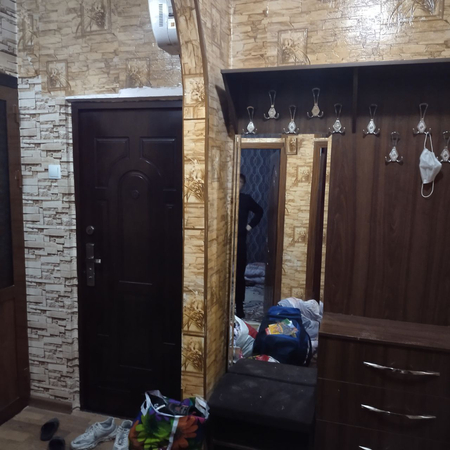 Arenda qoyluq panelnii 3xona oila ak uka