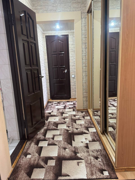 Паркентский, Шастри. Продаётся квартира 2/8/9. 60м²