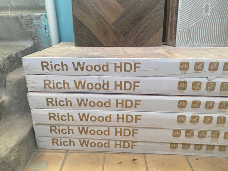 Ламинат 33 класс, 12 мм, Rich Wood HDF
