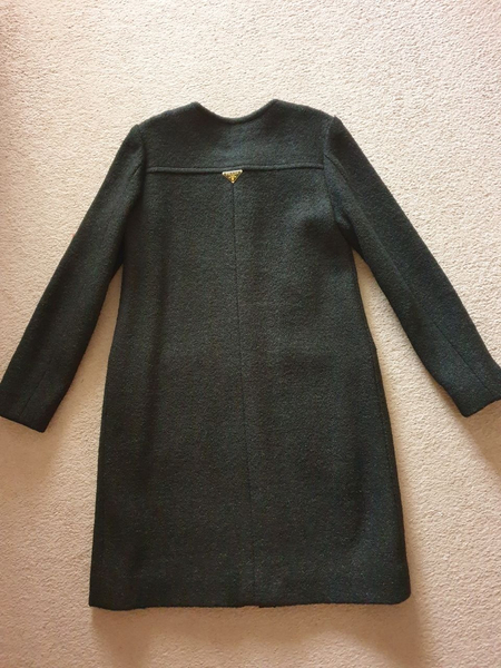Драповое пальто.