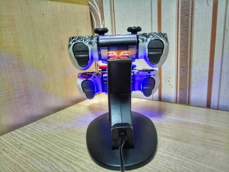 Докстанция / зарядное устройство / Playstation4 and XBox